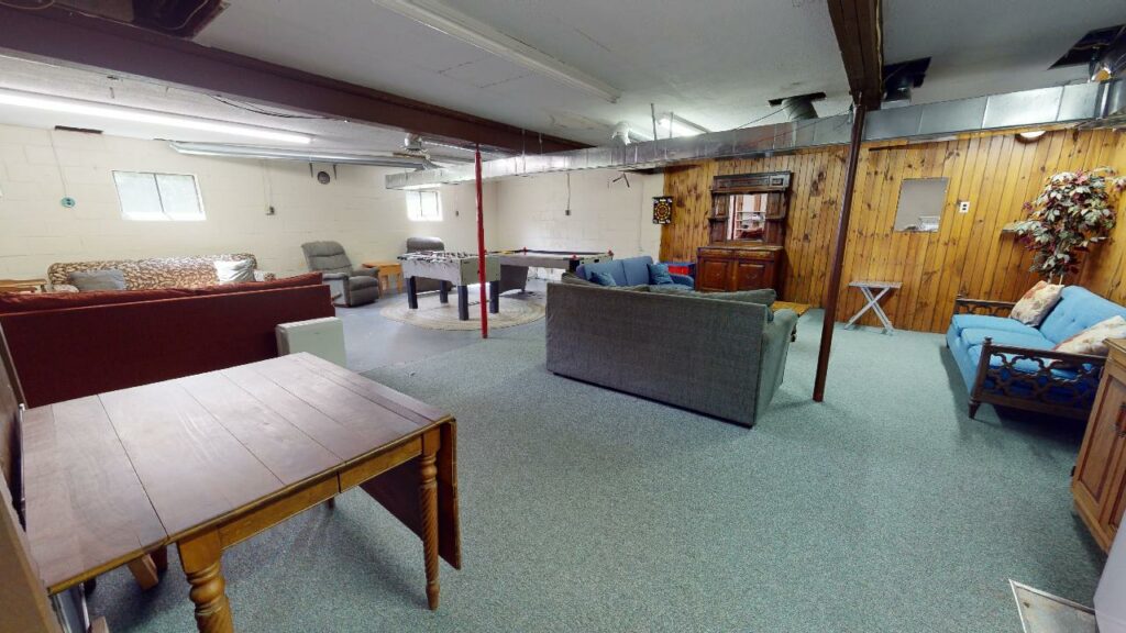 Willow Cabin - Roughcut Lodge